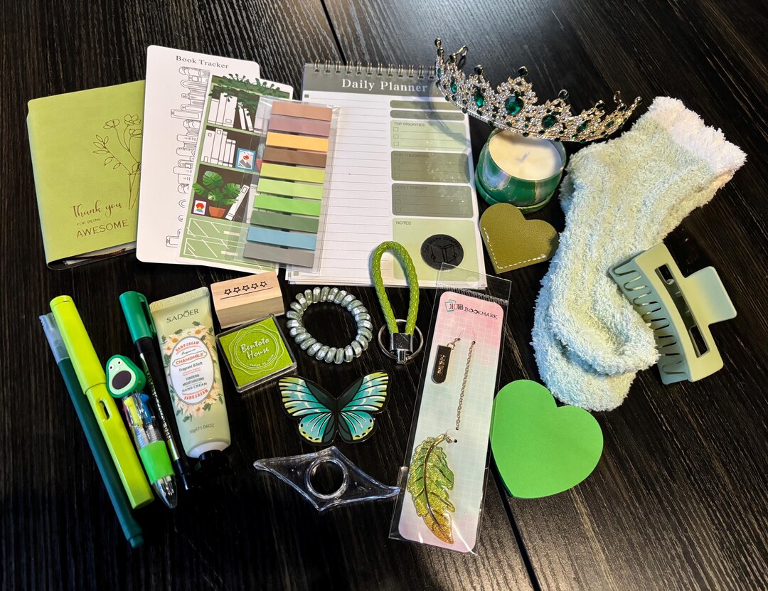 15 Piece Bookish Item Mystery Bundle - Book Lover Reader Reading Blind ...