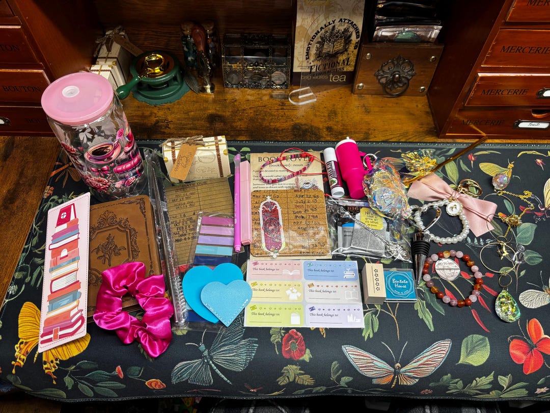 20 Piece Bookish Item Mystery Bundle - Book Lover Reader Reading Blind ...