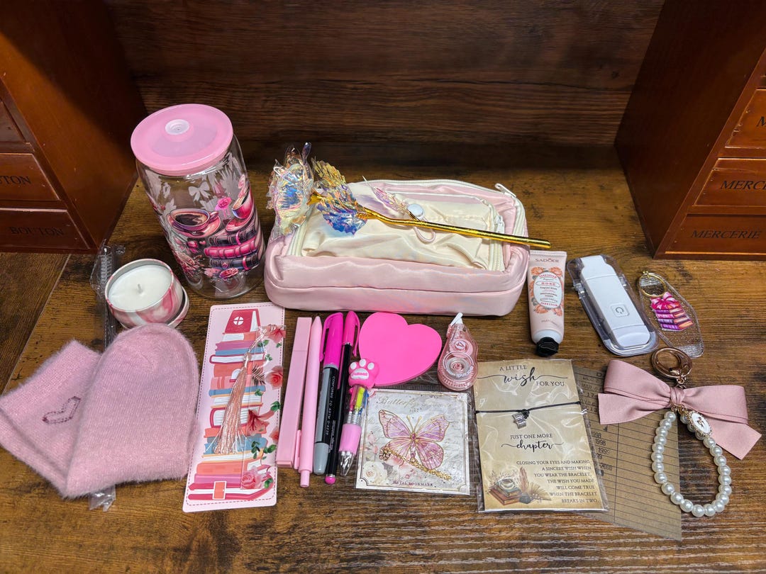 25 Piece Bookish Item Mystery Bundle - Book Lover Reader Reading Blind ...