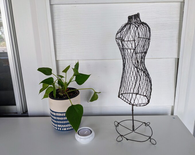 Shabby Mini 15" Vintage Wire Dress Form Chickenwire Farmhouse Corset ...