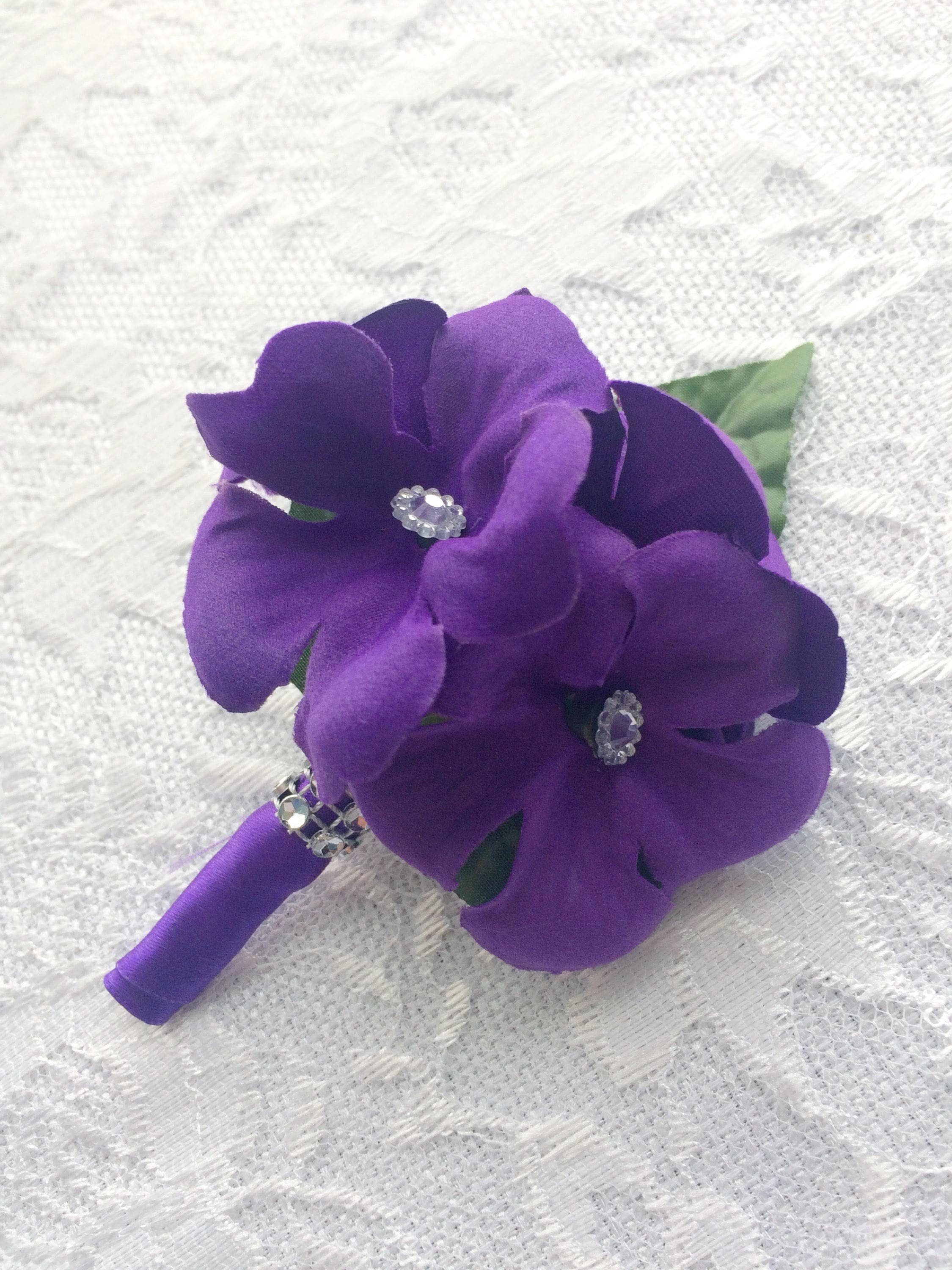 Purple Boutonniere, African Violet , Purple Lapel Pin, Violet ...
