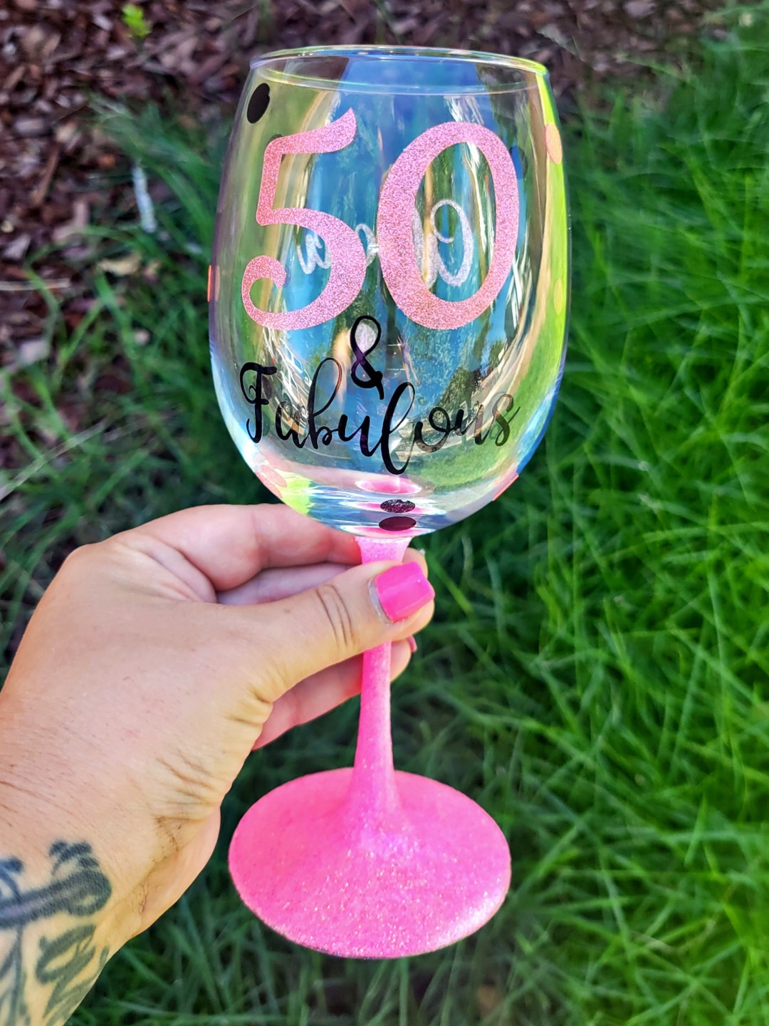 50th Birthday Glass / 50th Birthday Gift / Glitter Wine Glass - Etsy
