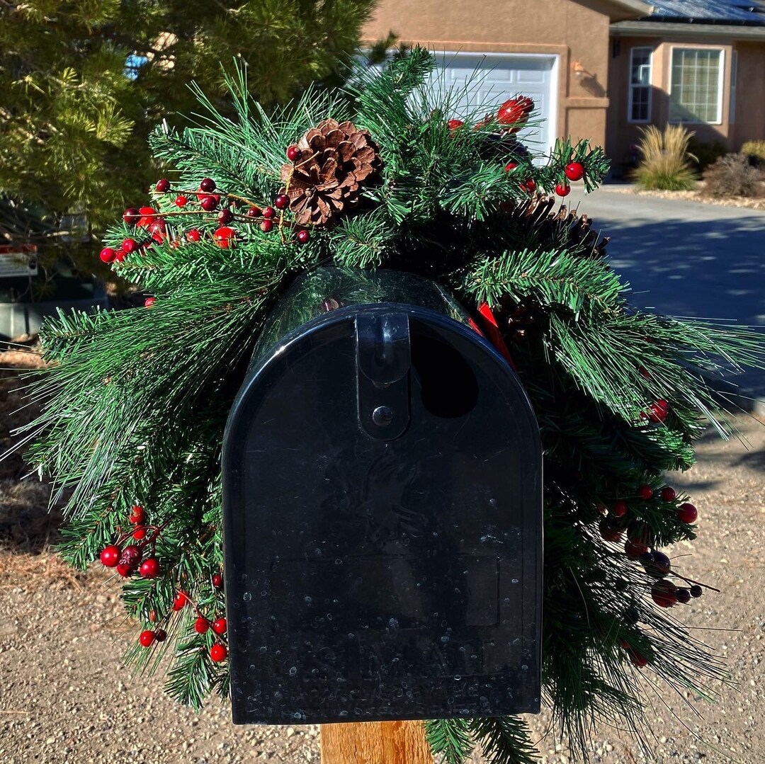 Christmas Mailbox Swag, Winter Mailbox Swag, Evergreen and Berry ...