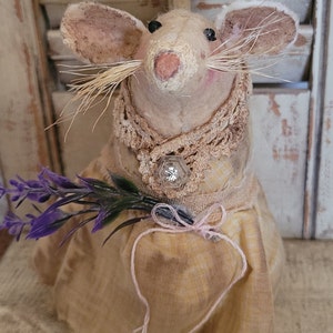 Mouse Waiting for Spring - Etsy
