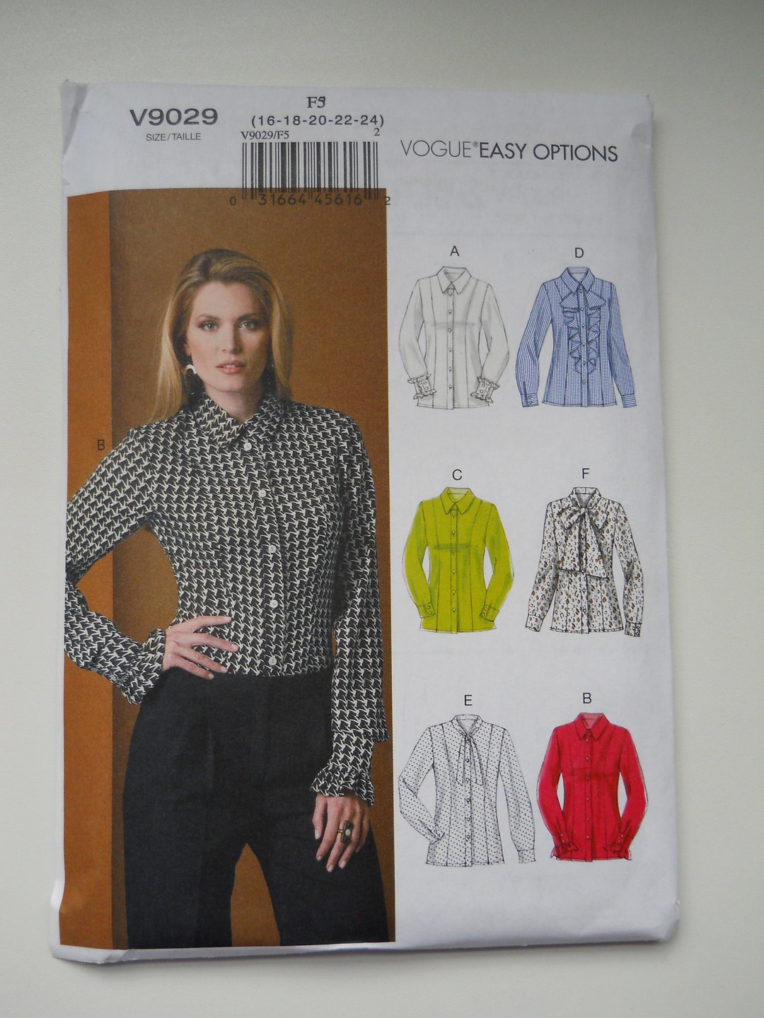 Easy Fitted Blouses Vogue V9029 B5 (8-16) or F5 (16-24) New Sewing ...
