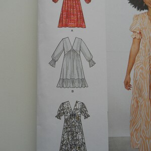 Loose Fitting Empire Waist Dress Simplicity S9702 K5 (8-16) or Y5 (18 ...