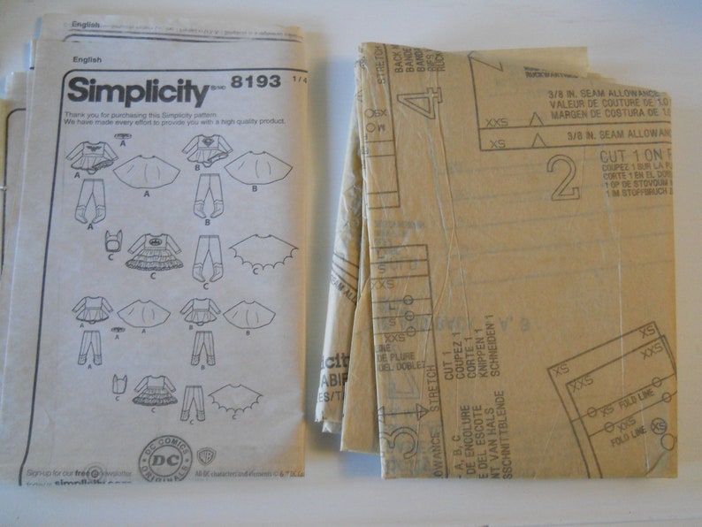 Newborn to 18M DC Comics Costumes Simplicity 8193 A (XXS to L) Uncut ...
