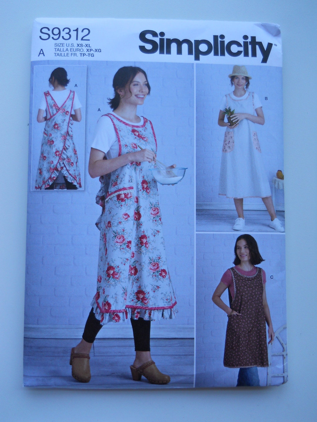 Sweetly Vintage Cross-back Apron Simplicity S9312 A (XS-XL) New Sewing ...