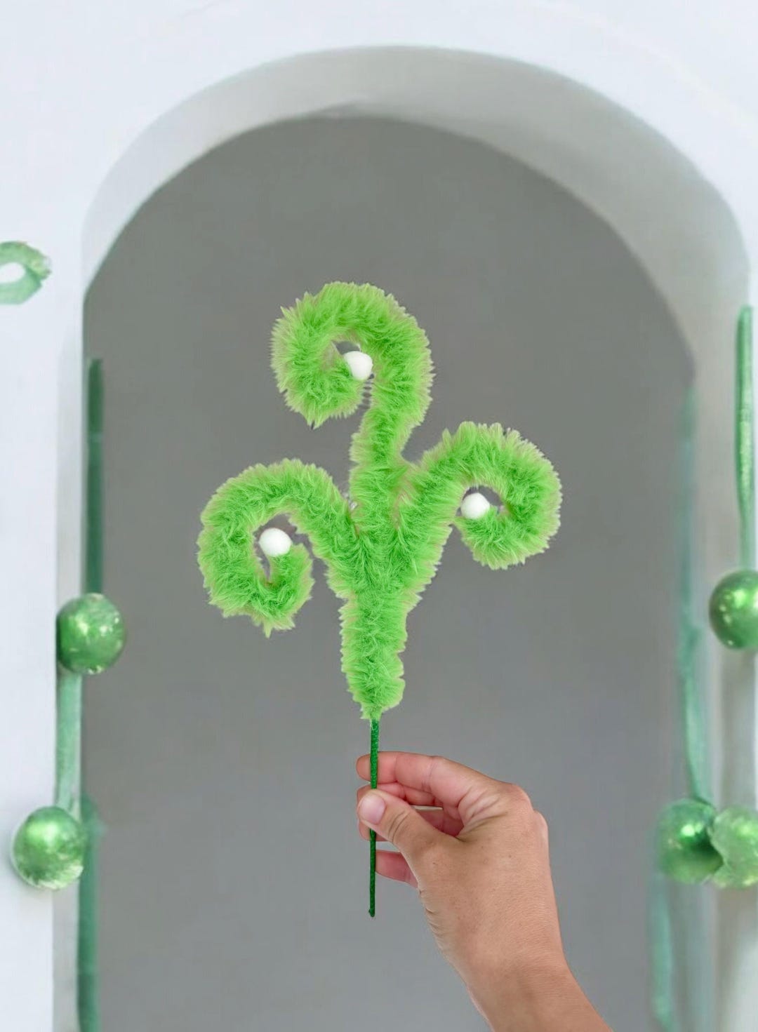 2pcs Green Christmas Picks, Green Furry Picks, Green Fuzzy Pick, Grinch ...
