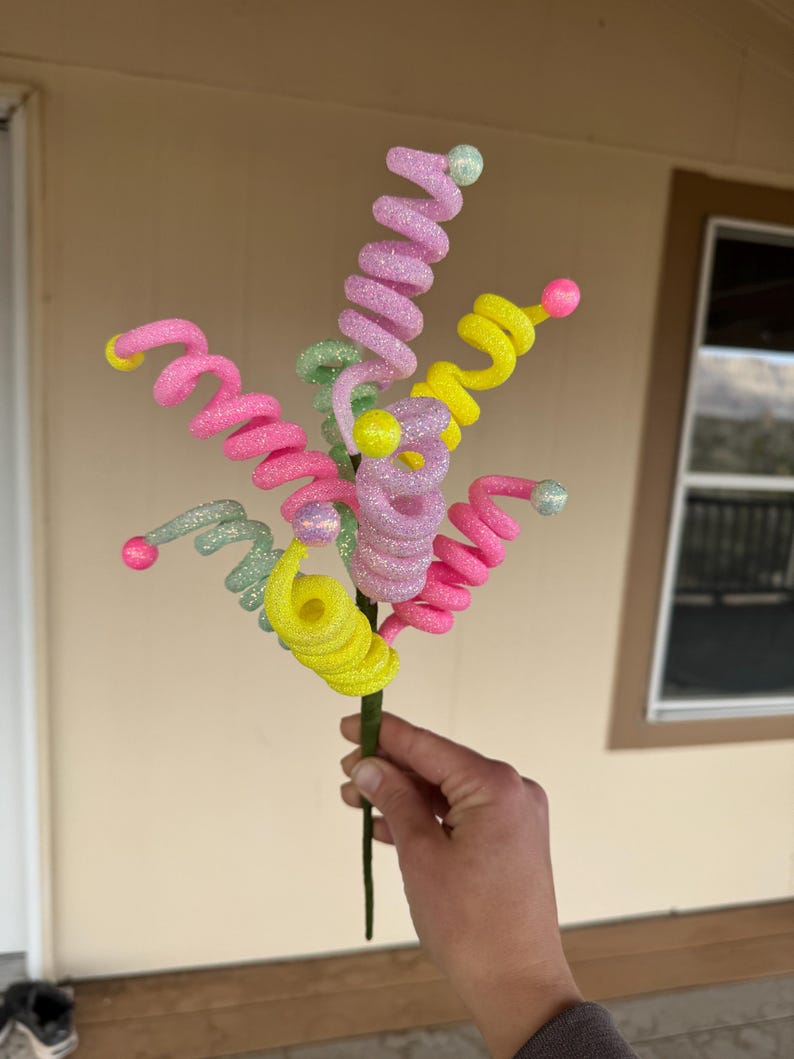 Curly Picks, Curly Wreath Picks, Spiral Picks, Curly Sprays, Picks and ...