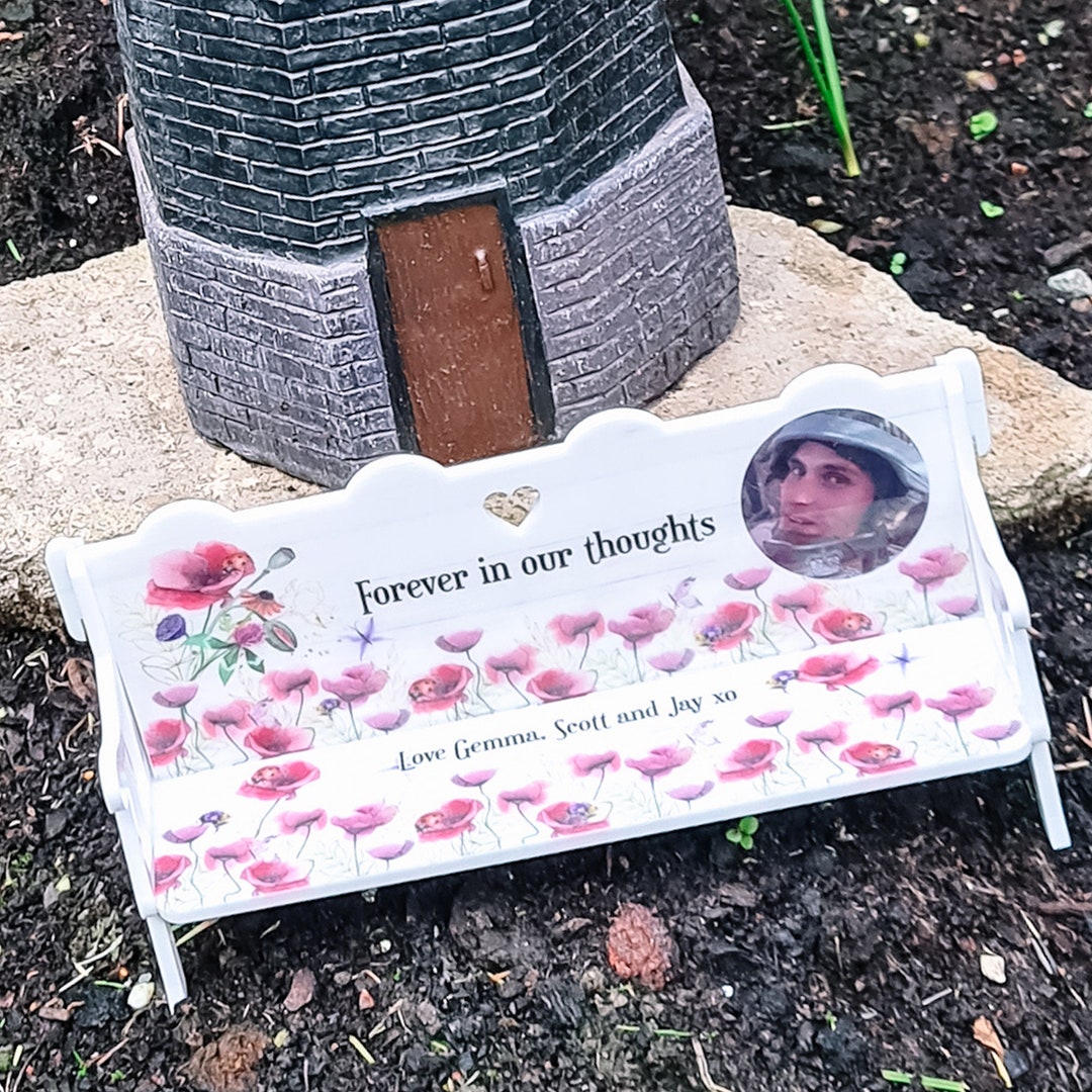 Poppy Memorial Bench for Soldier - Personalised Remembrance Day Grave ...