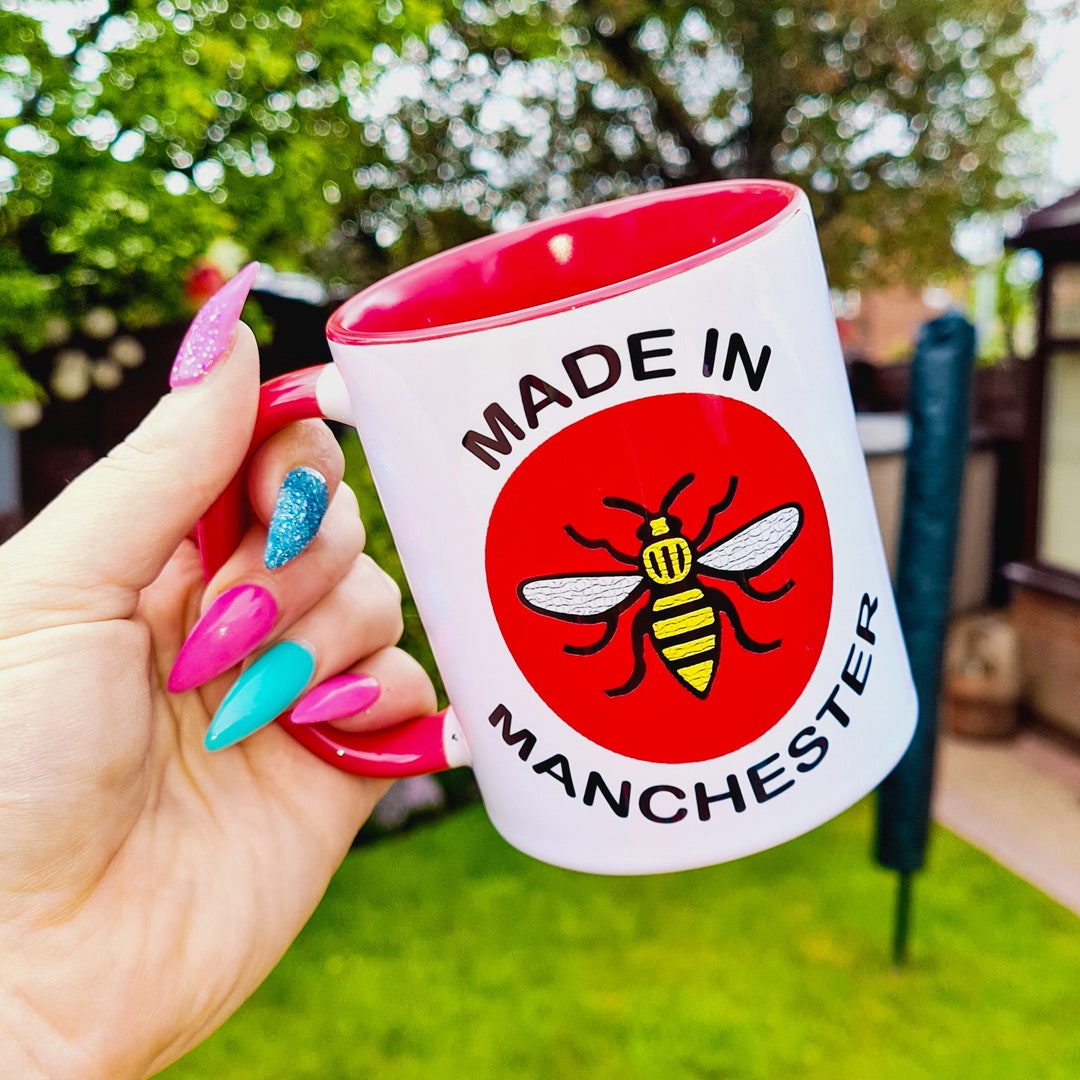 Manchester Bee Mug for Mancunian - Made in Manchester - Worker Bee Mug ...