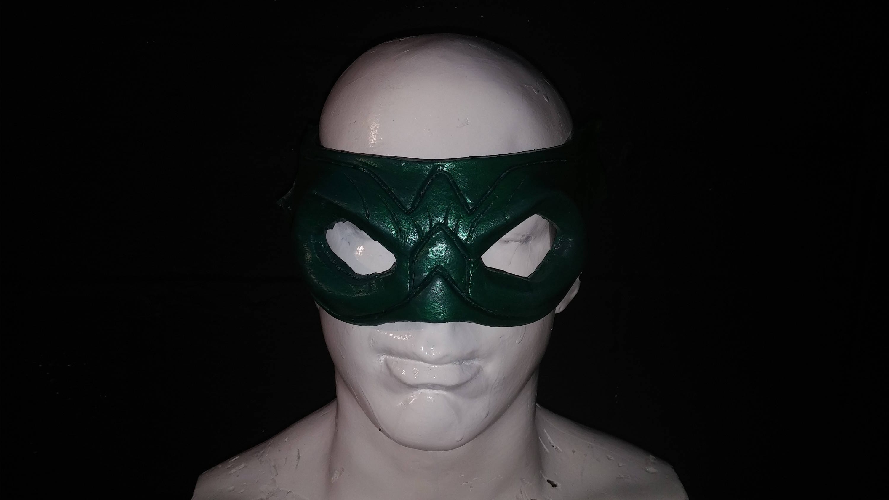 Green Arrow Latex Face-mask - Etsy