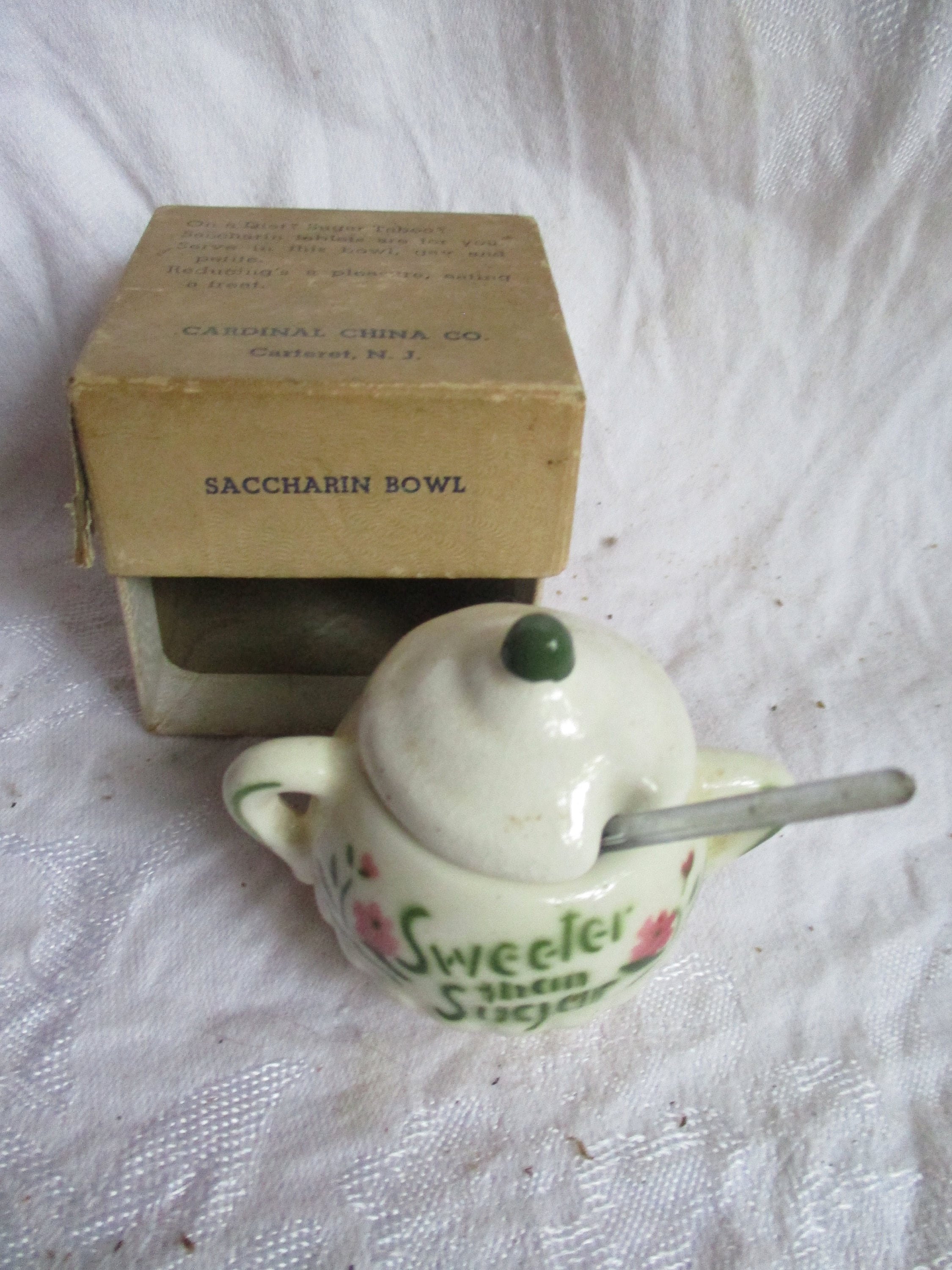 Fabulous Saccharine Pottery Jar With Lid/original Box, Small, Sweeter ...
