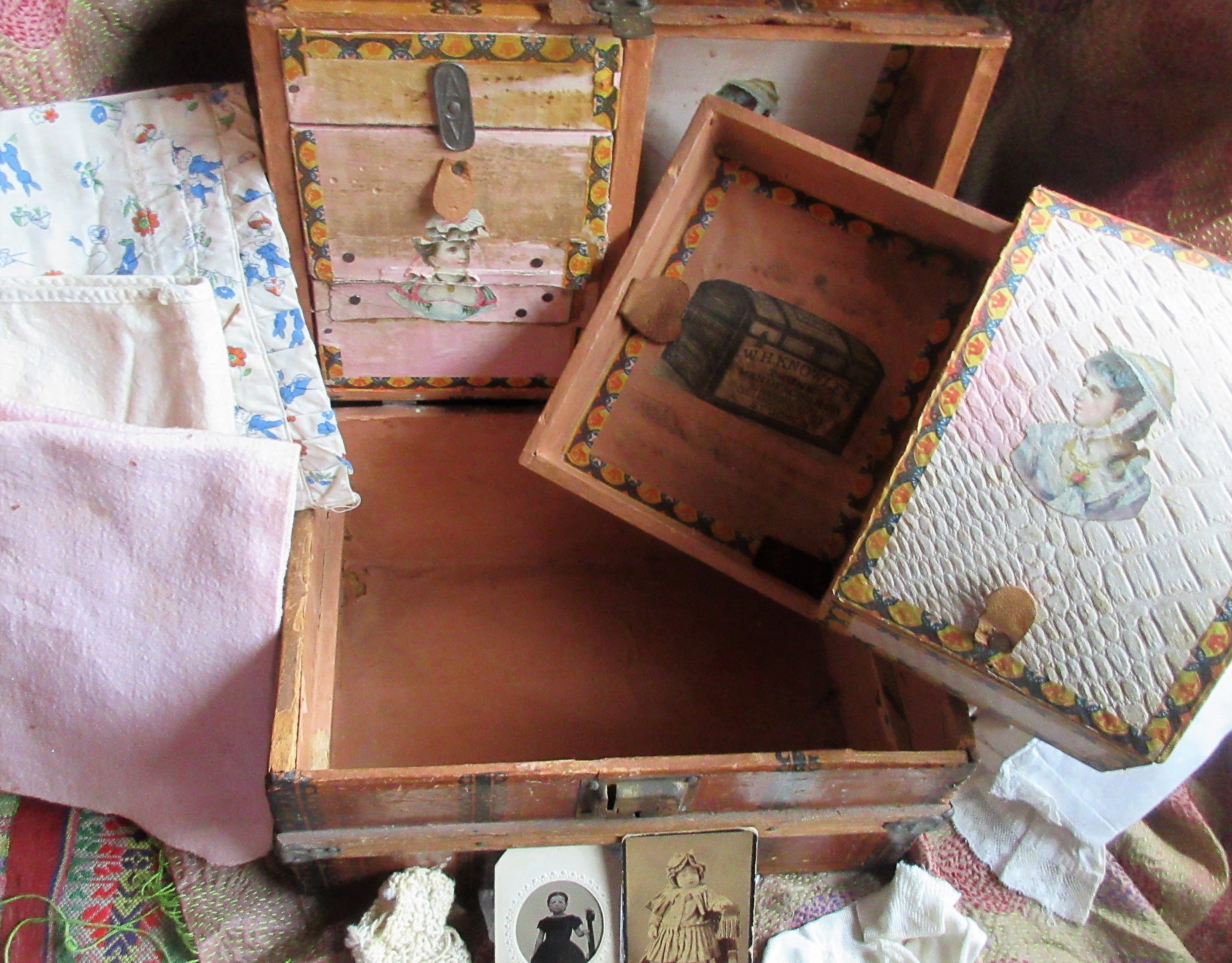 Doll trunks for sale store