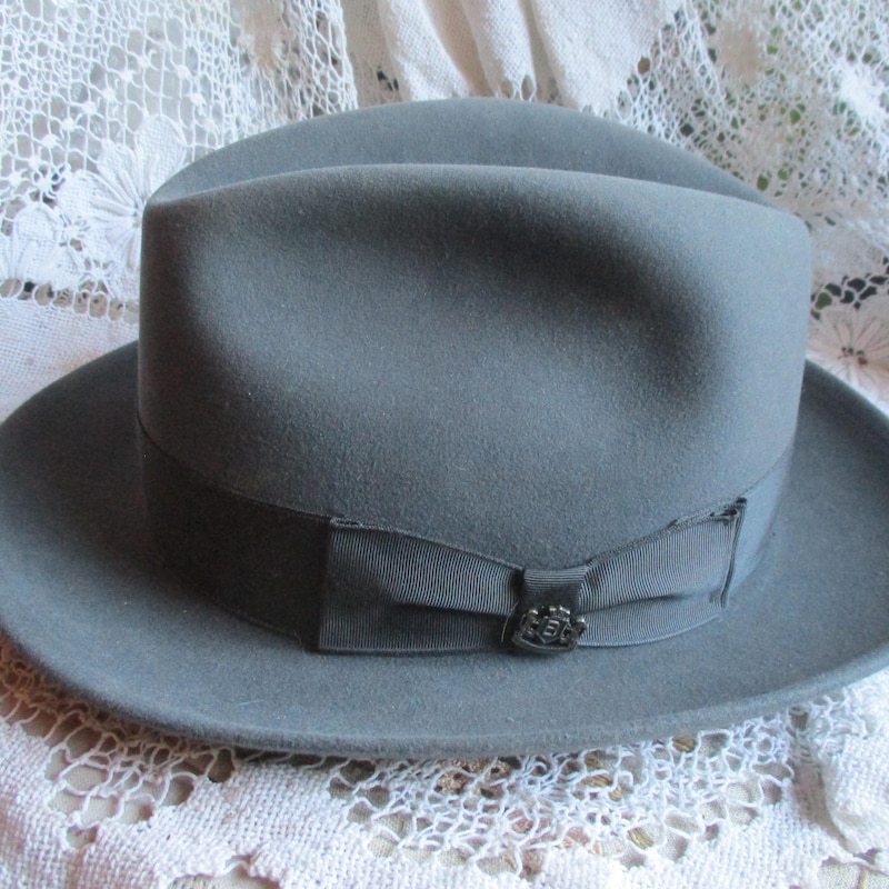 We are hairy fedora - Etsy Canada