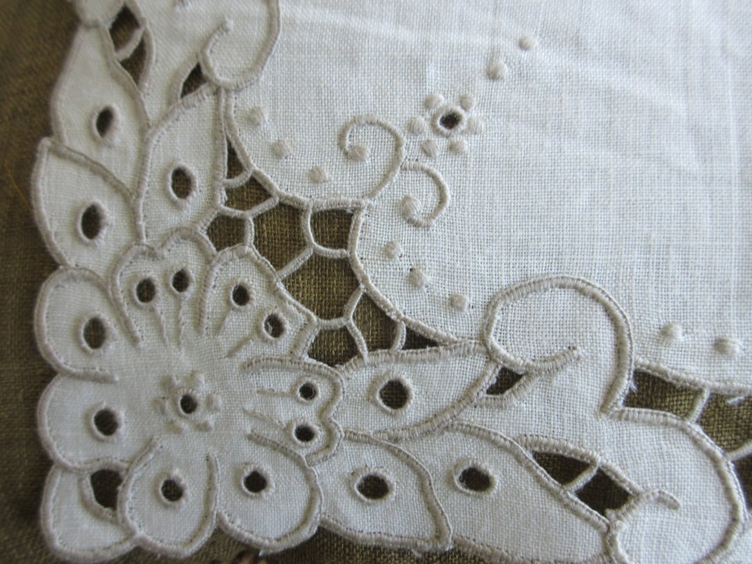 Hand Embroidered Linen, Cutwork, 1930's, Amazing Work, Floral Design ...