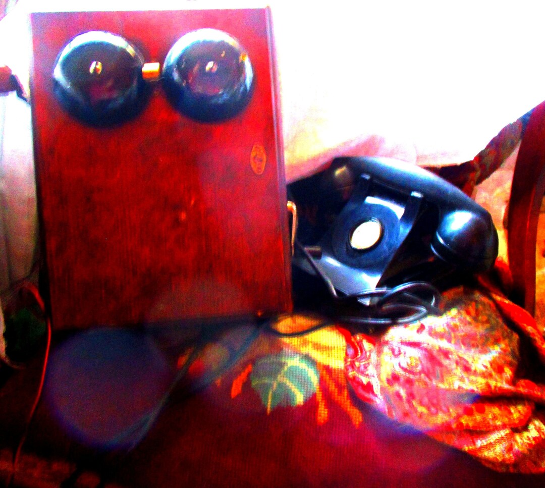 1930s Telephone System, Oak Wood Box With Crank/bell, Dial-less ...