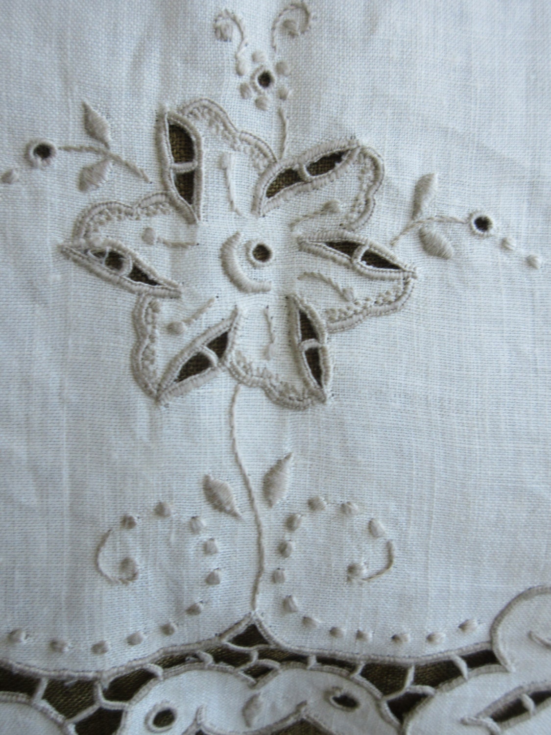 Hand Embroidered Linen, Cutwork, 1930's, Amazing Work, Floral Design ...