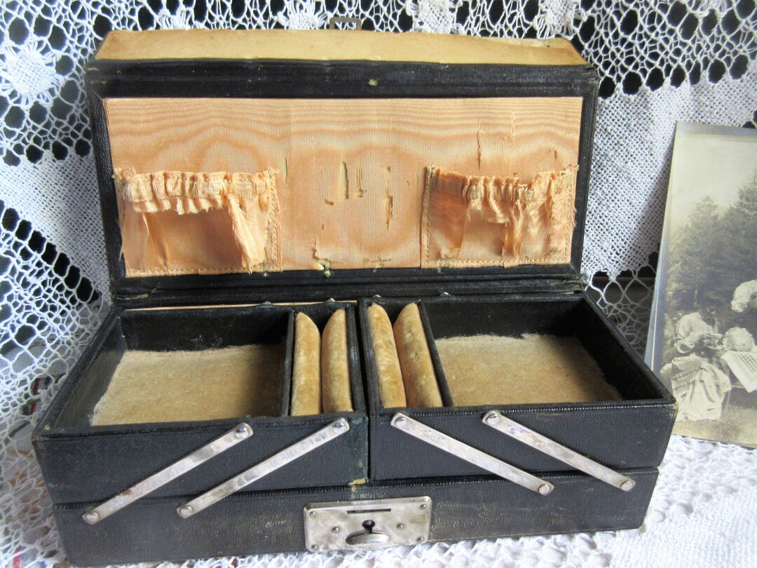 Victorian Travel Case, Jewelry Box, Accordion Style Fold Up, Black ...