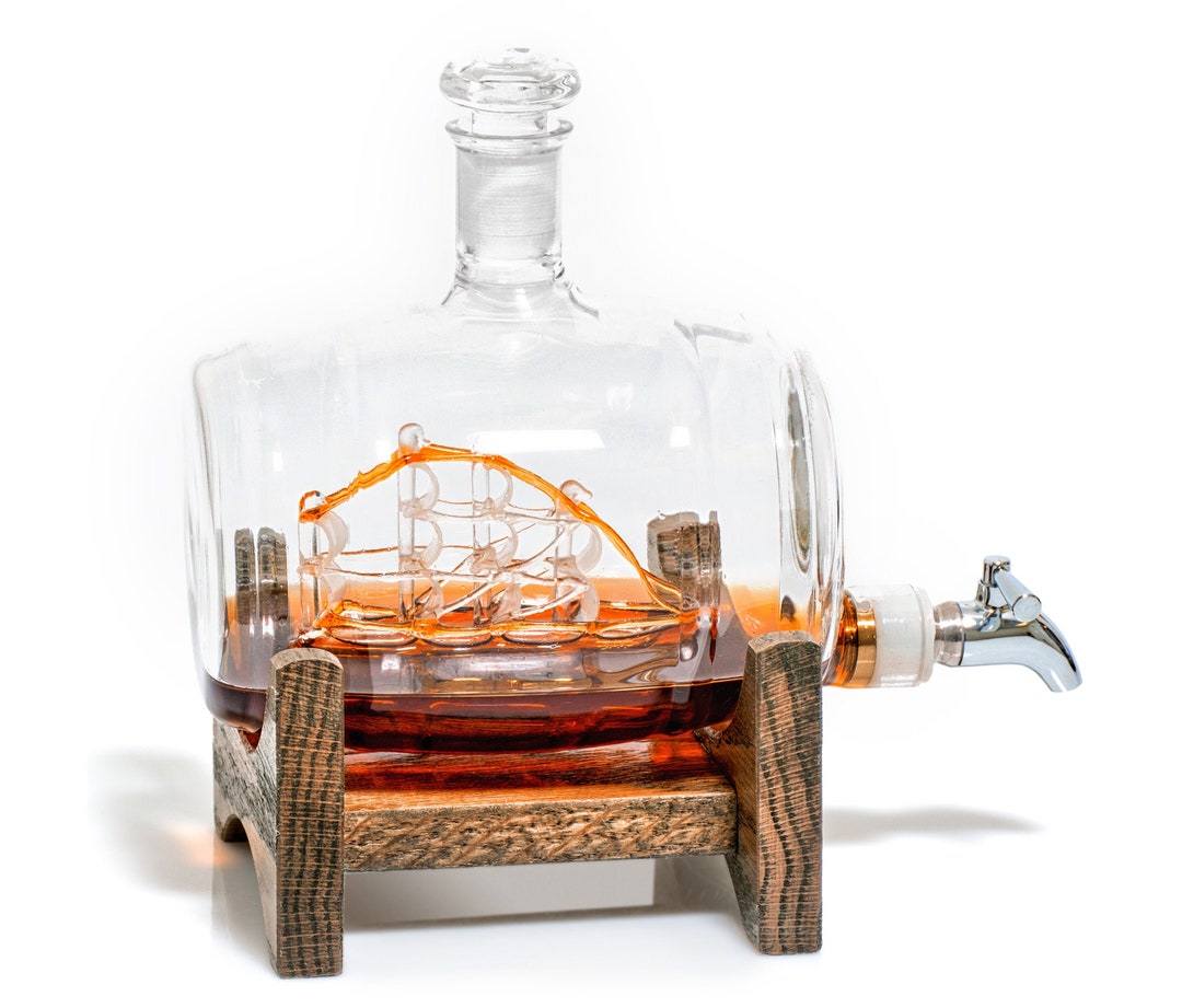 Barrel Decanter With Ship Inside for Whisky/wine - Gift for Groom ...