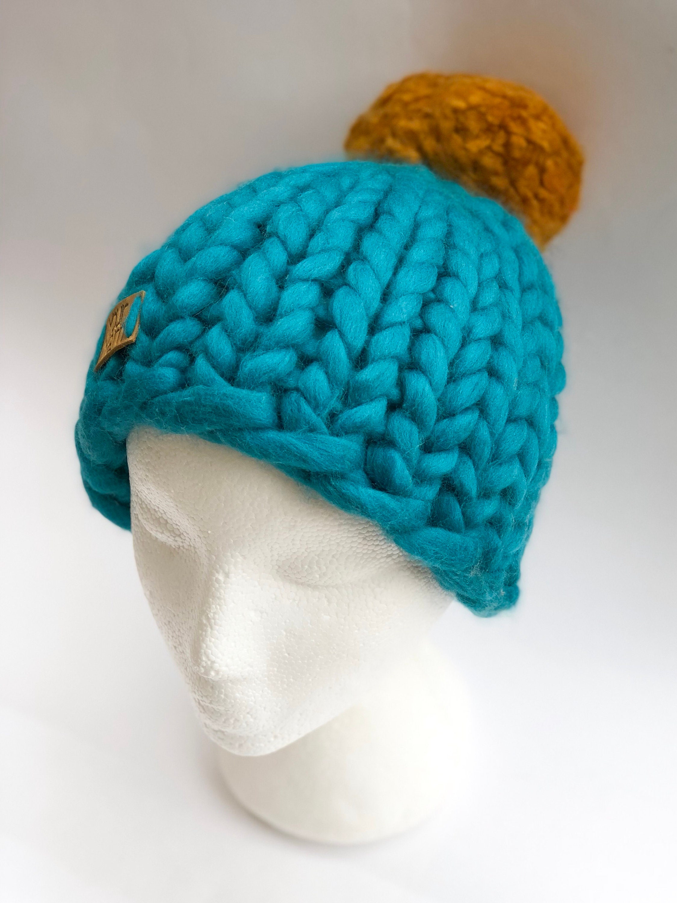 Women's Wool Knit Hat, Hand Knit Beanie, Big Yarn Knit Womens Winter ...