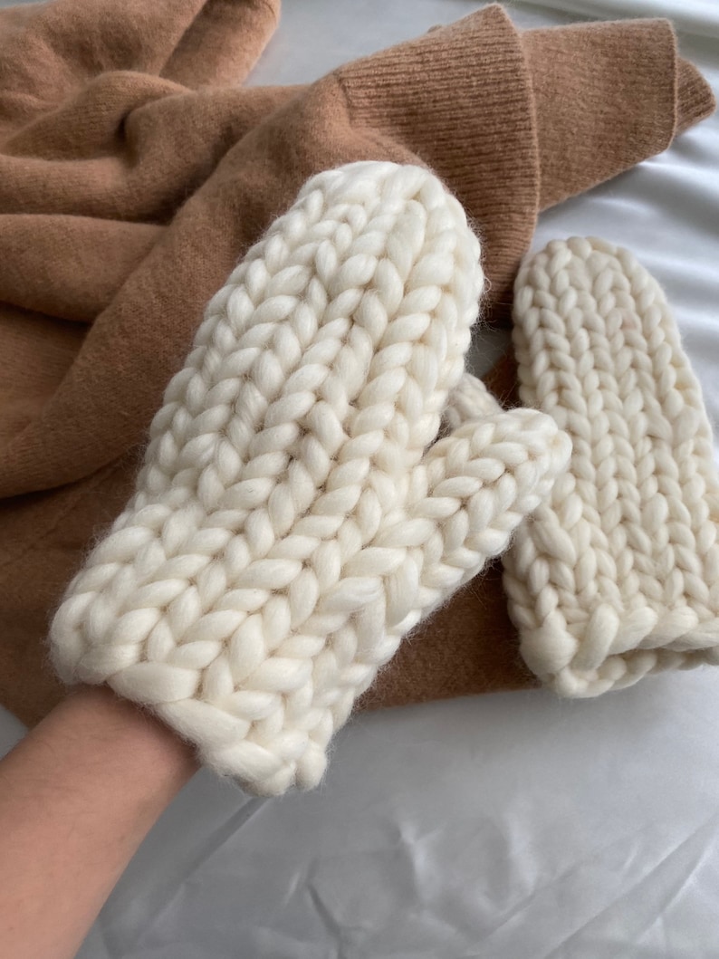 Women's Chunky Knit White Mittens, Knitted Wool Mittens - Etsy