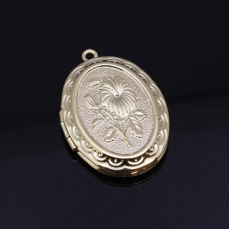 Large Oval Locket - Etsy