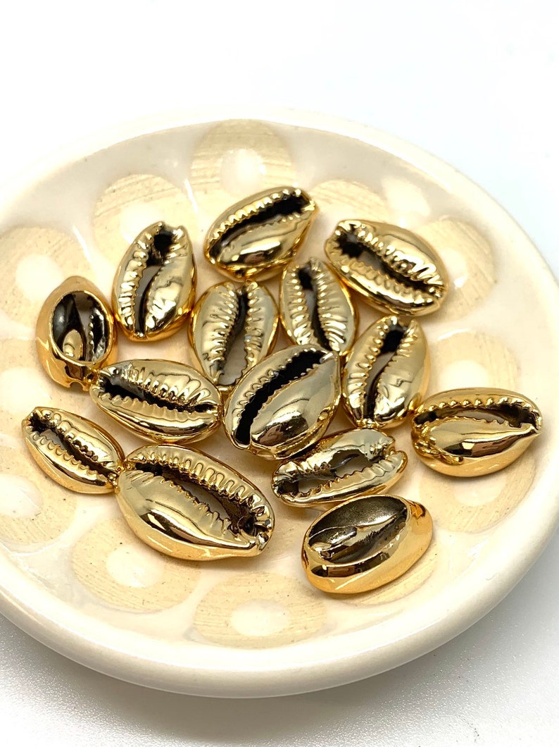 Gold or Silver Cowrie Shell WHOLESALE - Etsy
