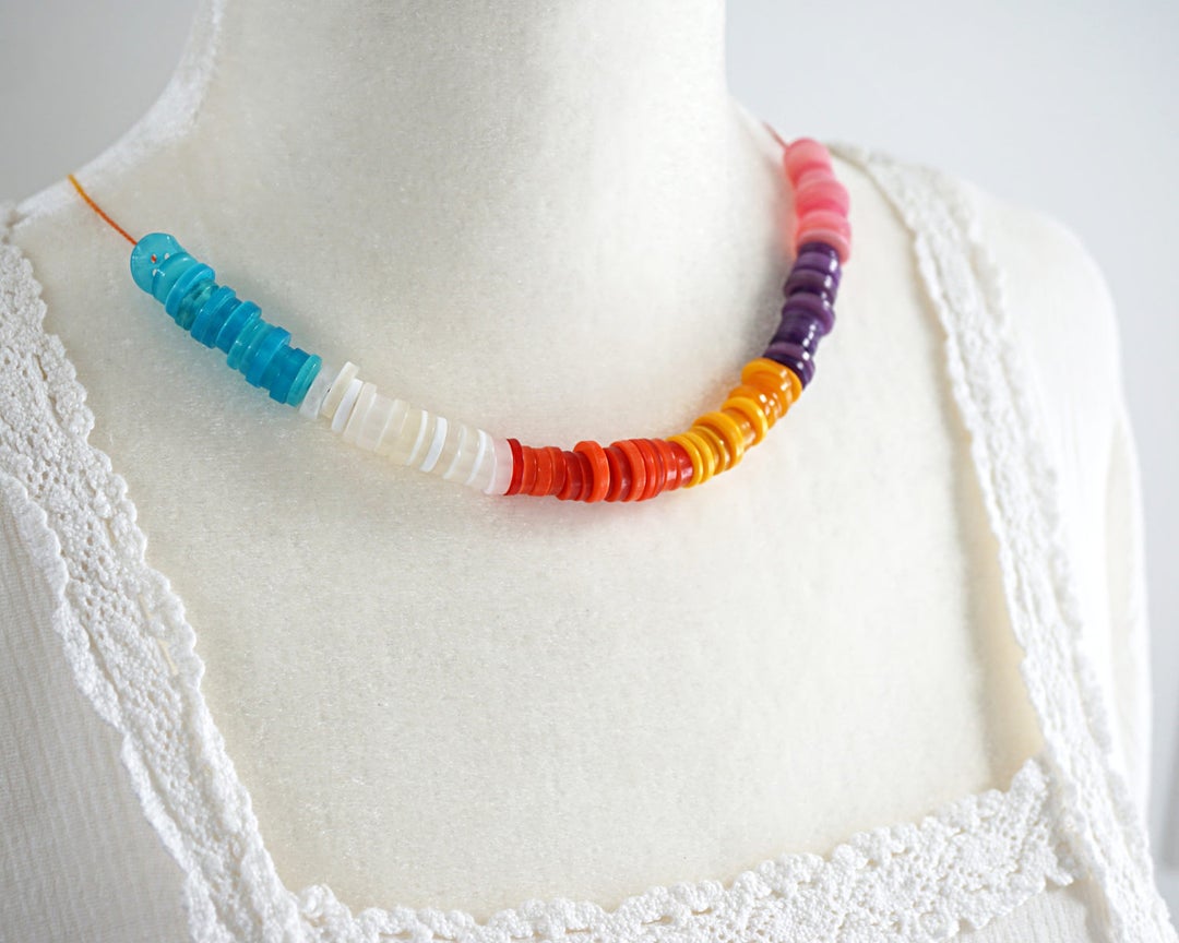 Retro Color Block Necklace Rainbow Colorful Thin Button Necklace Eco ...