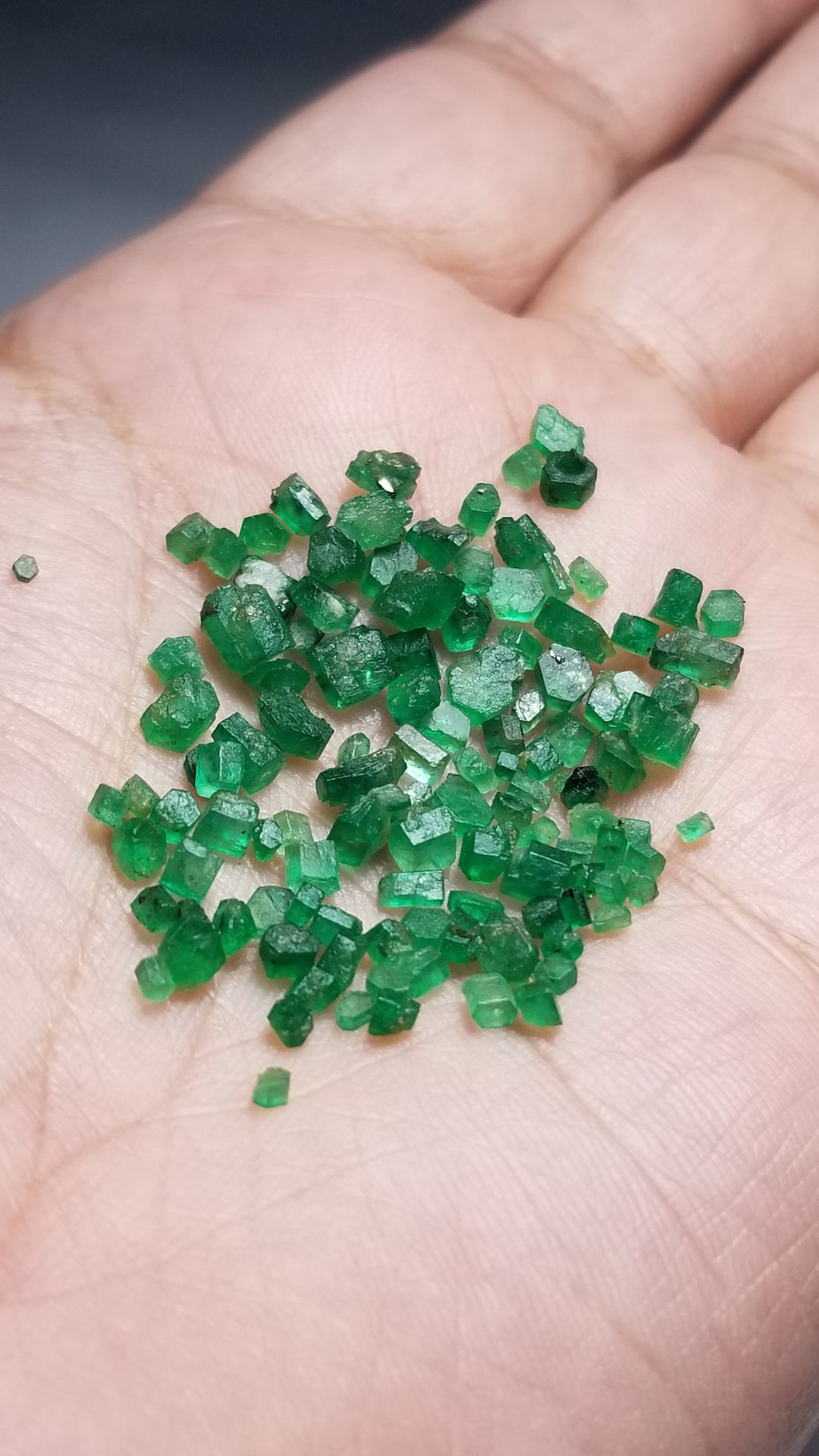 22.6 Carats Rough Emeralds From Swat Mine, Pakistan - Etsy
