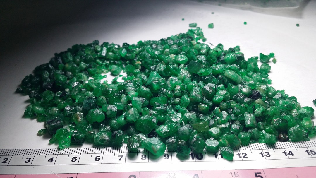 850 Carats Rough Emeralds From Swat Mine, Pakistan - Etsy