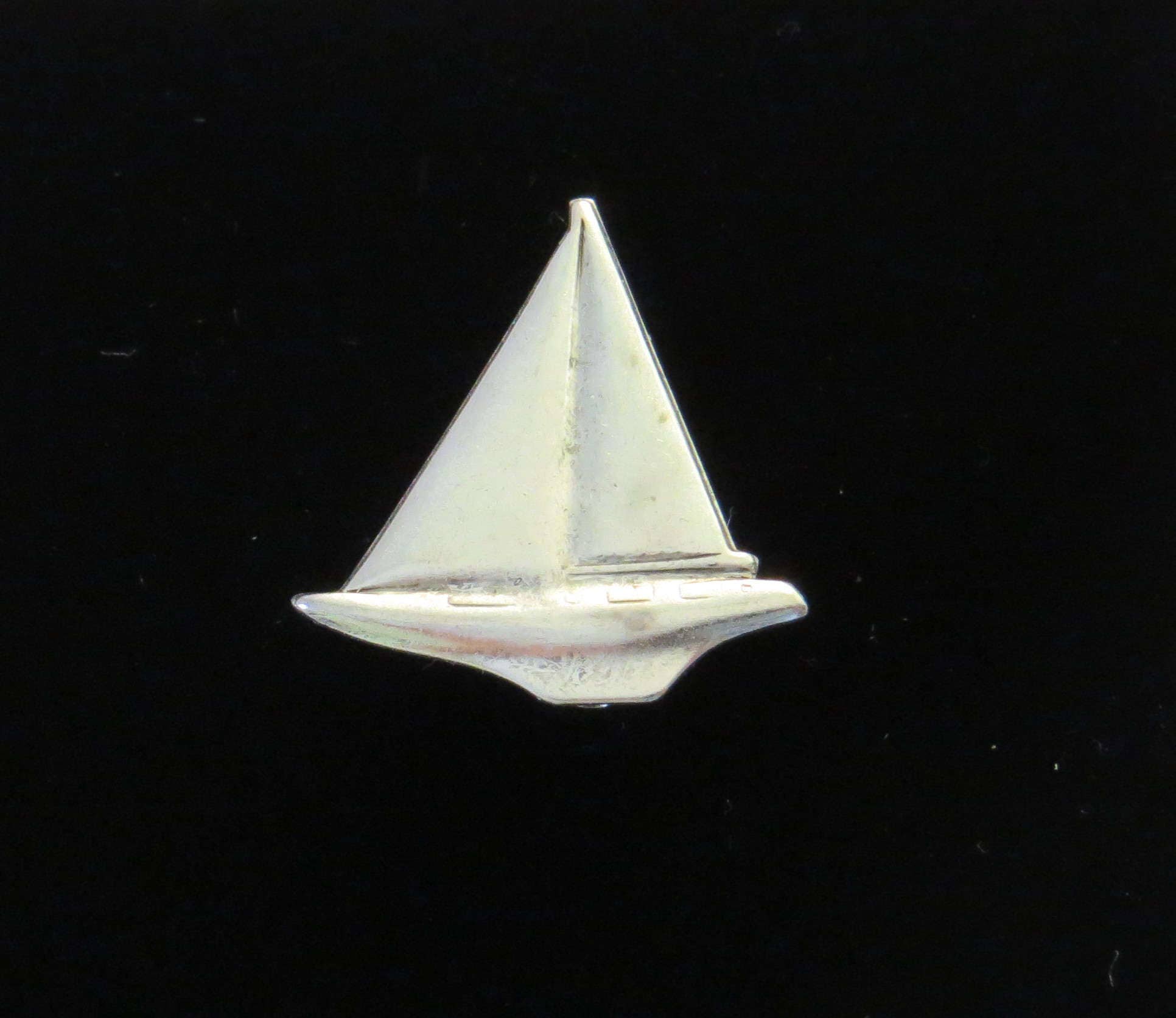 Sailboat Pin Brooch Matte Silver Ox Sailing Clipper Cutter Sail Craft ...