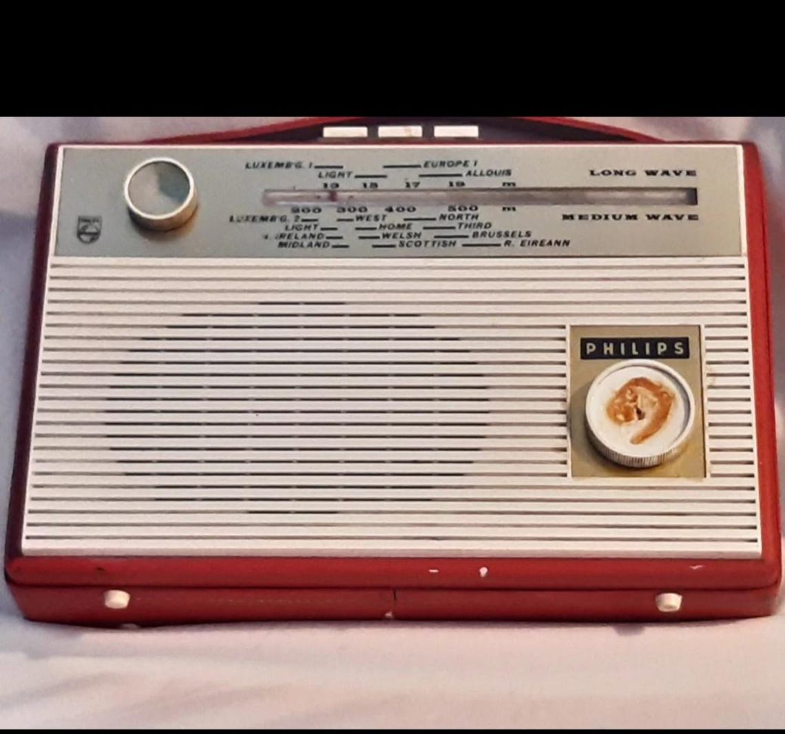 Vintage Phillips Transistor Radio 1960s - Etsy