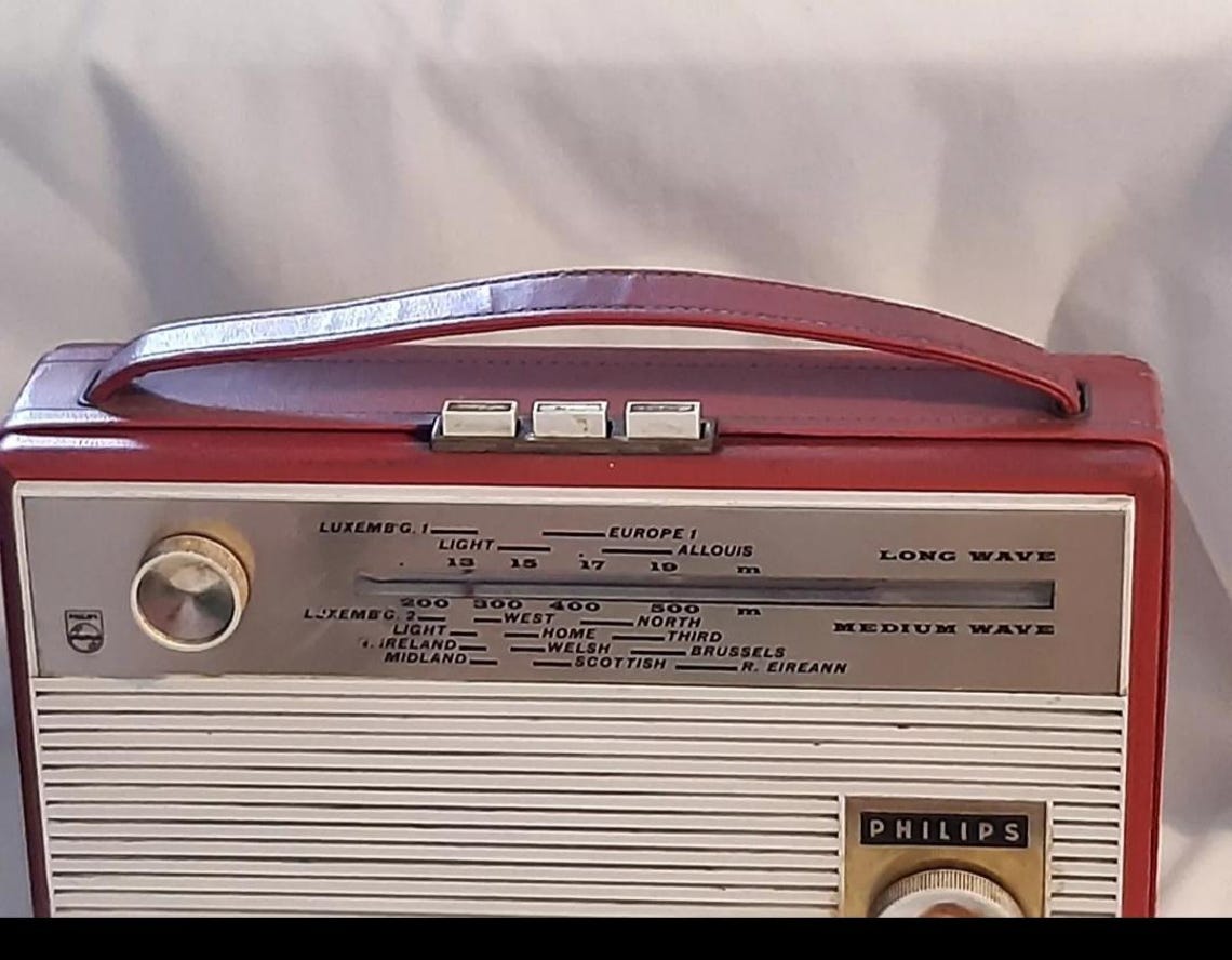 Vintage Phillips Transistor Radio 1960s - Etsy