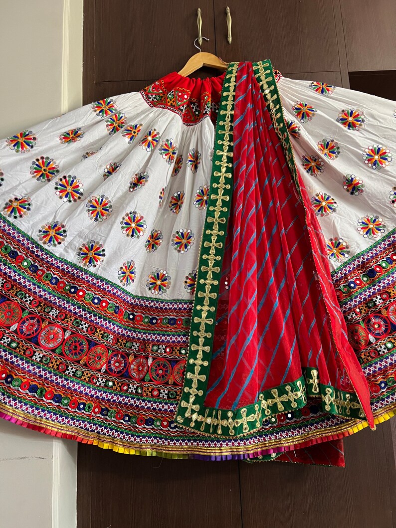 Garba Skirt/gujrati Costume/dandiya/ Navratri Skirt /garba Dress ...