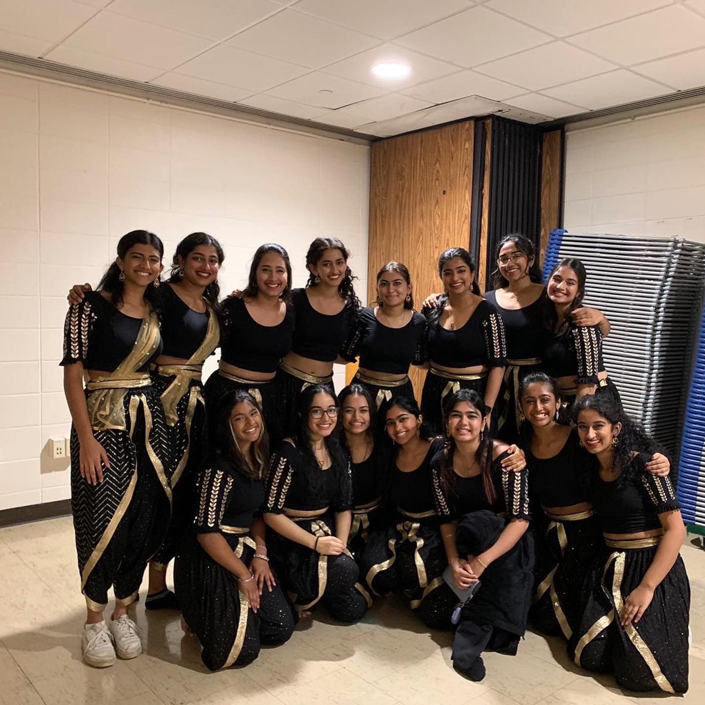 Custom Made Bollywood Costumes/team Dancewear/bollywood Fusion/indian ...