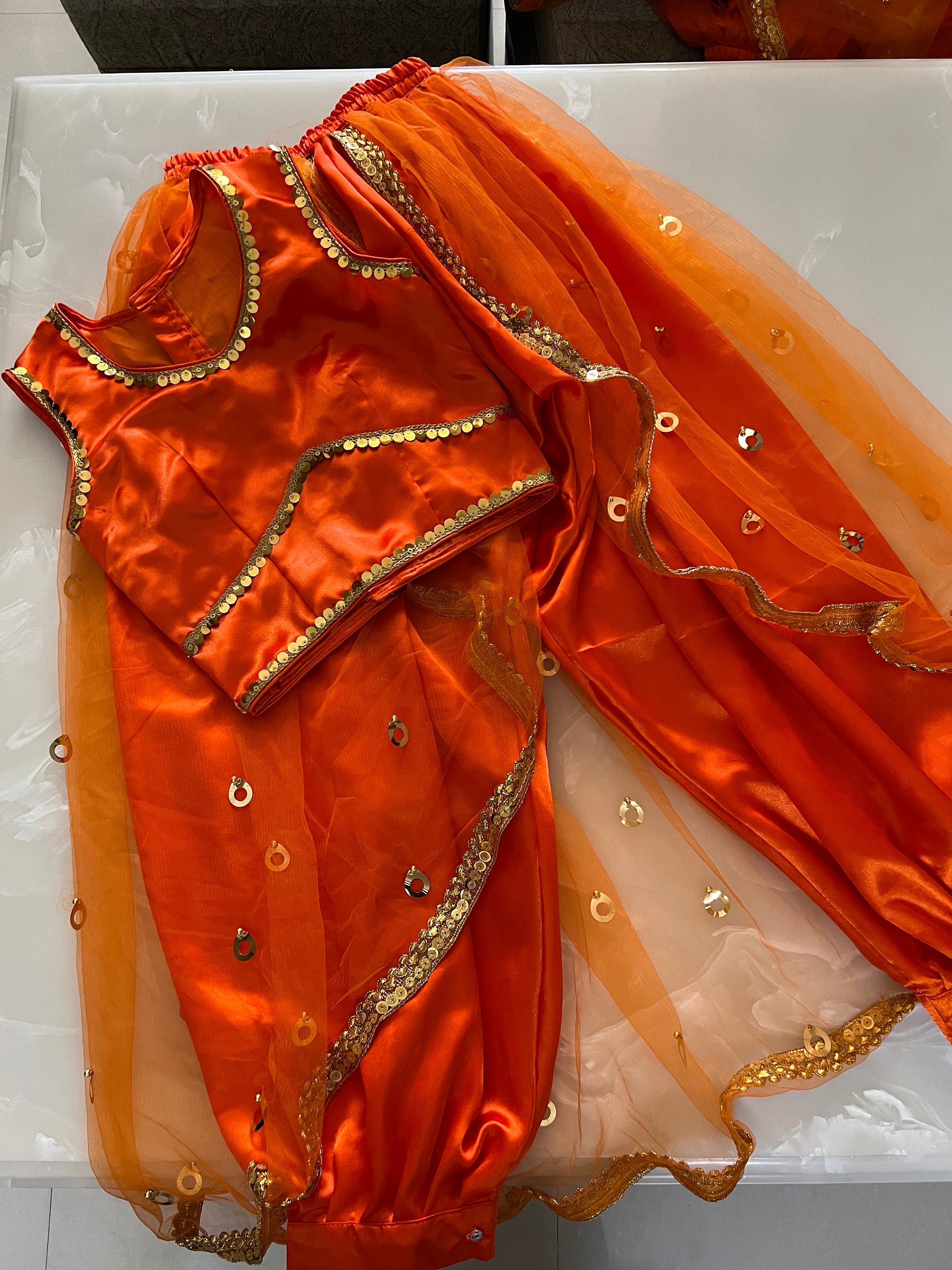 Custom Made Bollywood Costumes/team Dancewear/bollywood Fusion/indian ...