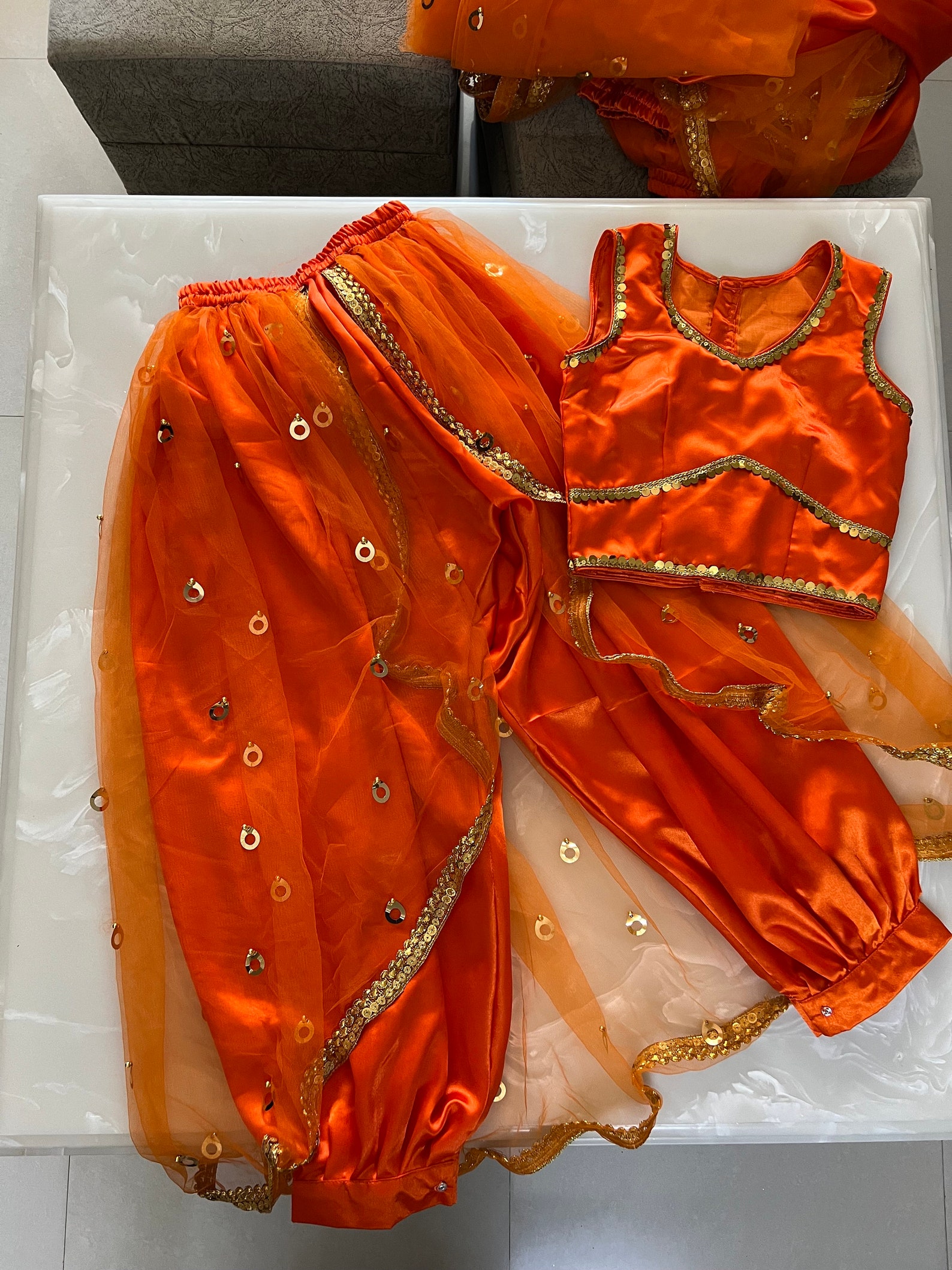 Custom Made Bollywood Costumes/team Dancewear/bollywood Fusion/indian ...