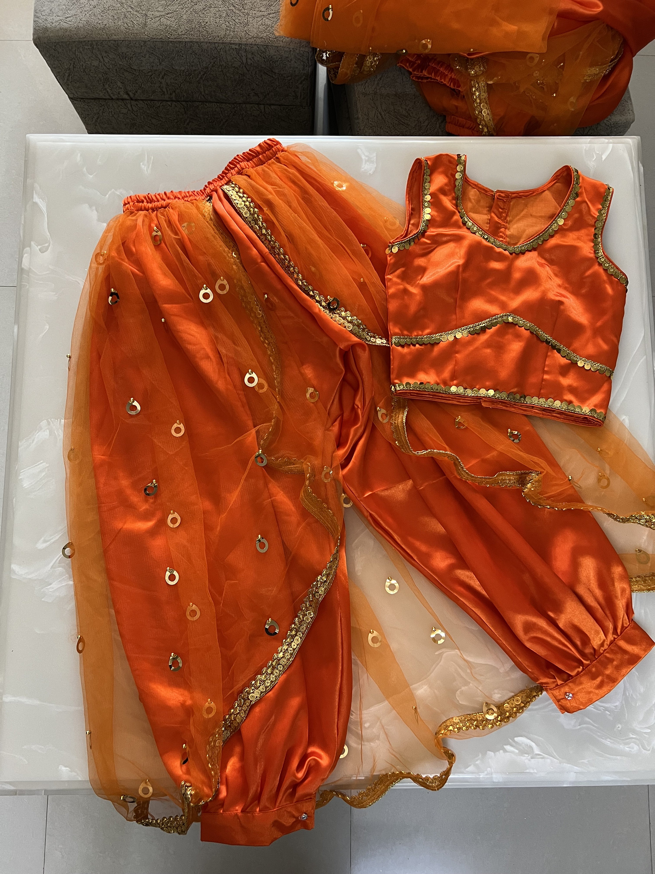Custom Made Bollywood Costumes/team Dancewear/bollywood Fusion/indian ...