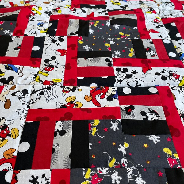 Mickey Mouse Quilt - Etsy