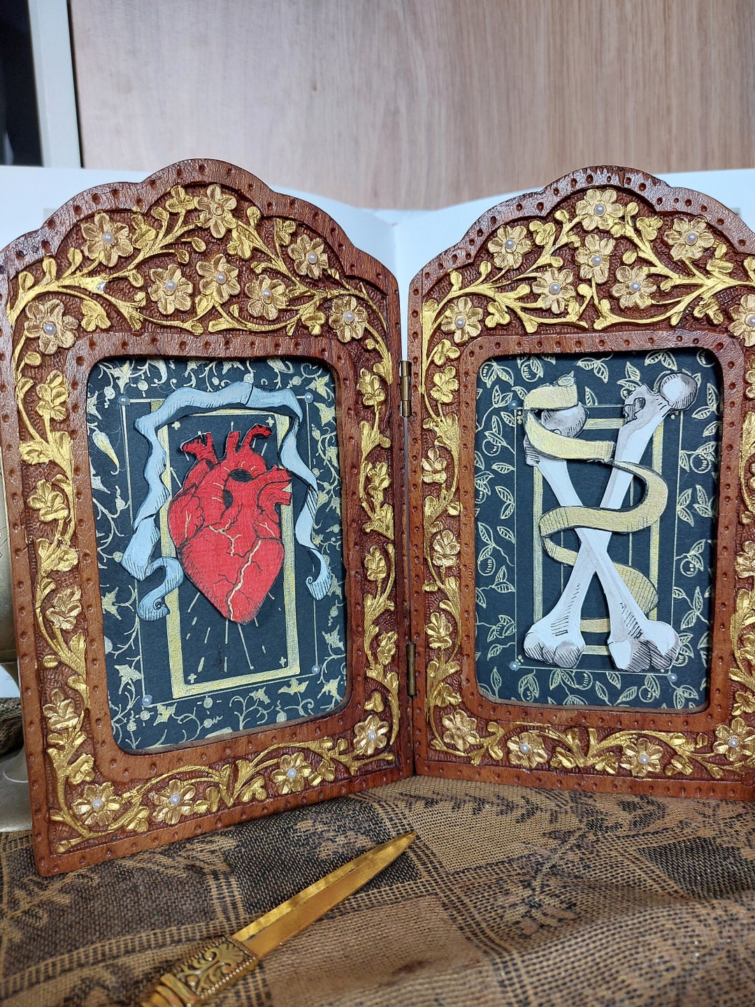 Handpainted and Illustrated Medieval Book of Hours Diptych Double ...