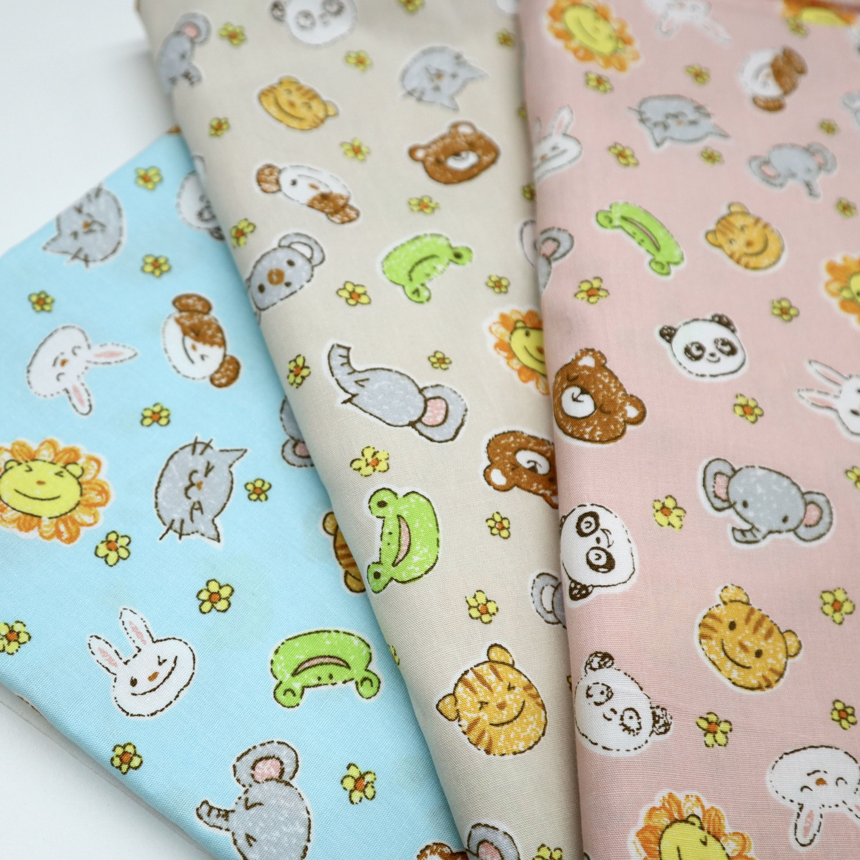 Lovely Animals Printed Cotton Fabric - Wildlife Cotton Fabric, Animal ...