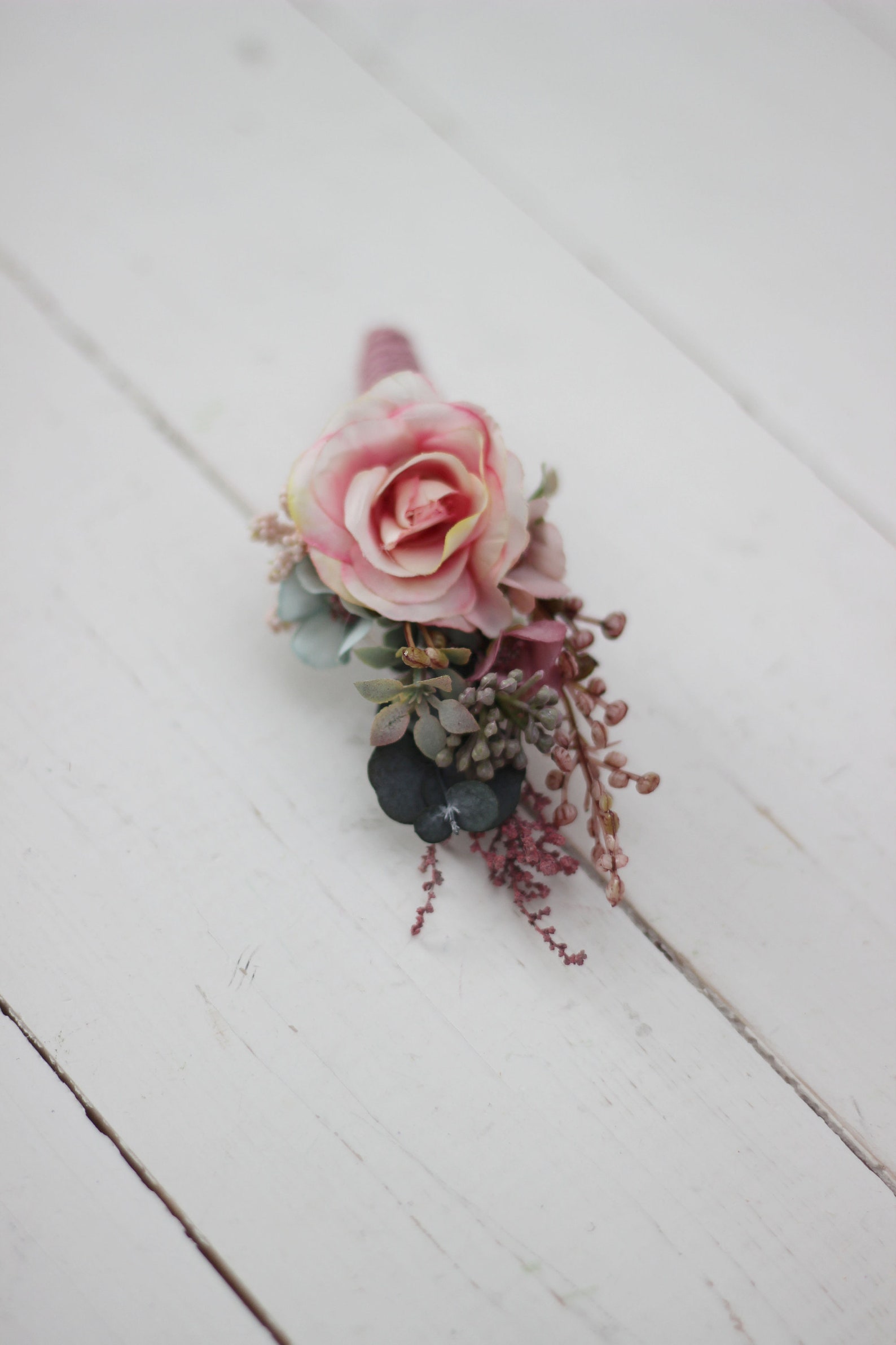 One Boutonniere Groom Wedding Accessories Groomsmen Buttonhole Wedding ...
