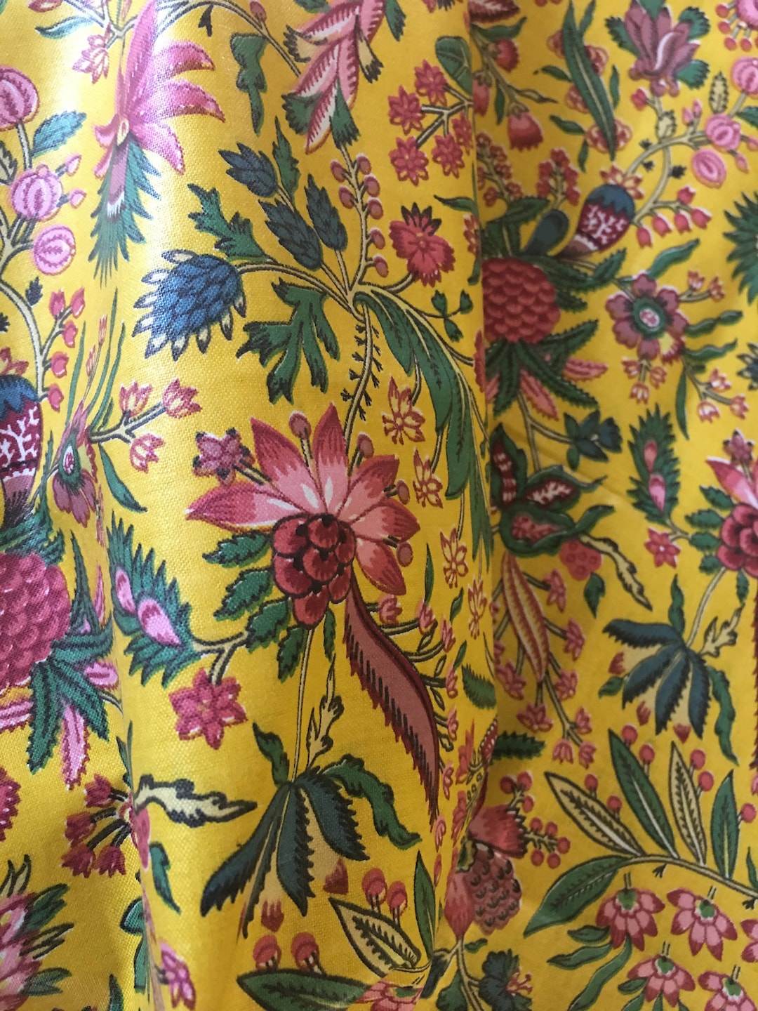 Vintage Jacobean Indienne Floral Polished Cotton Chintz Fabric ...