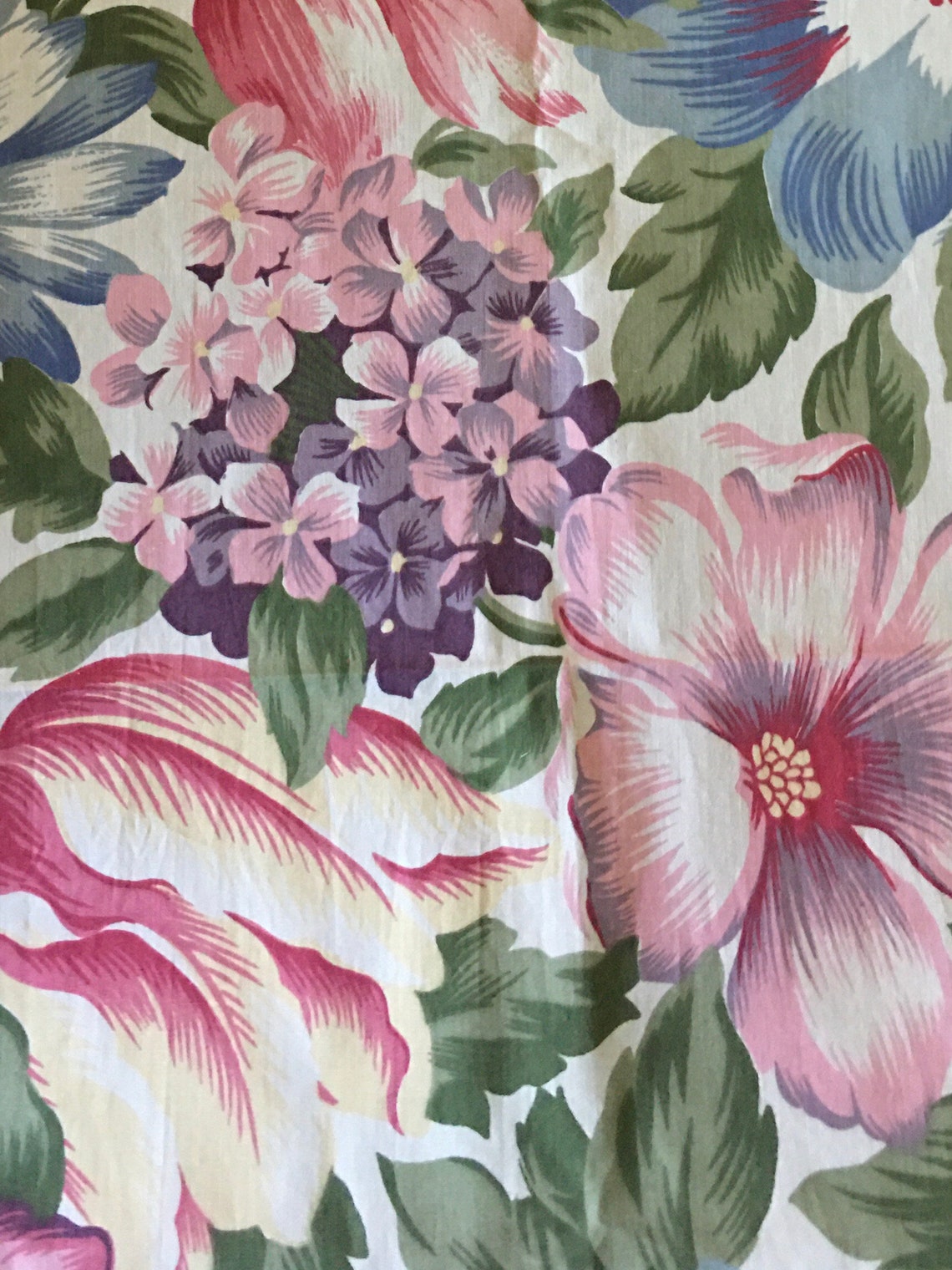 Vintage Spring Summer Large Scale Floral Cotton Fabric Cottage Pillows ...