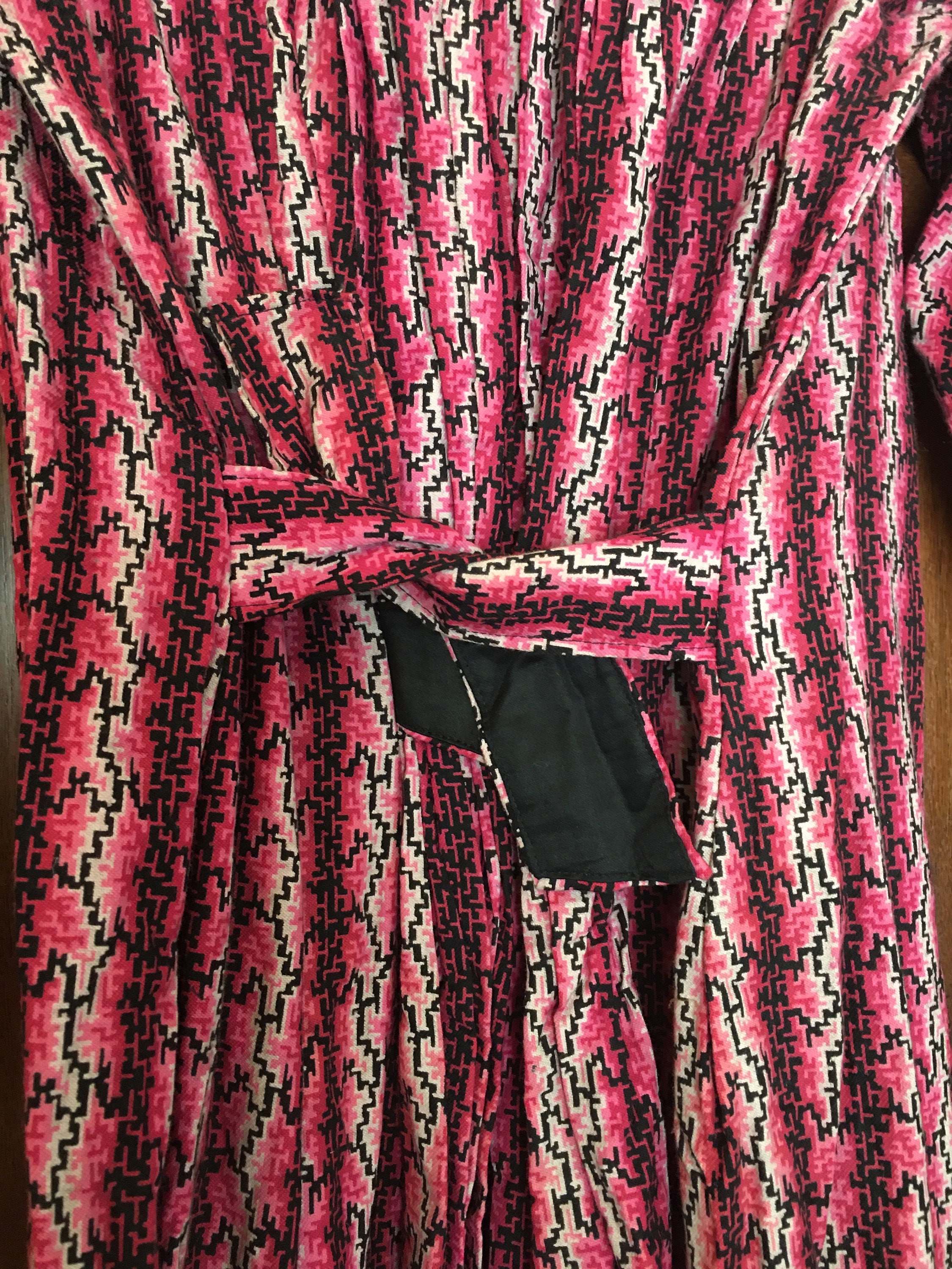 Antique French 19th Century Wrapper Dress ~ Unique Cotton Fabric ~ Pink ...