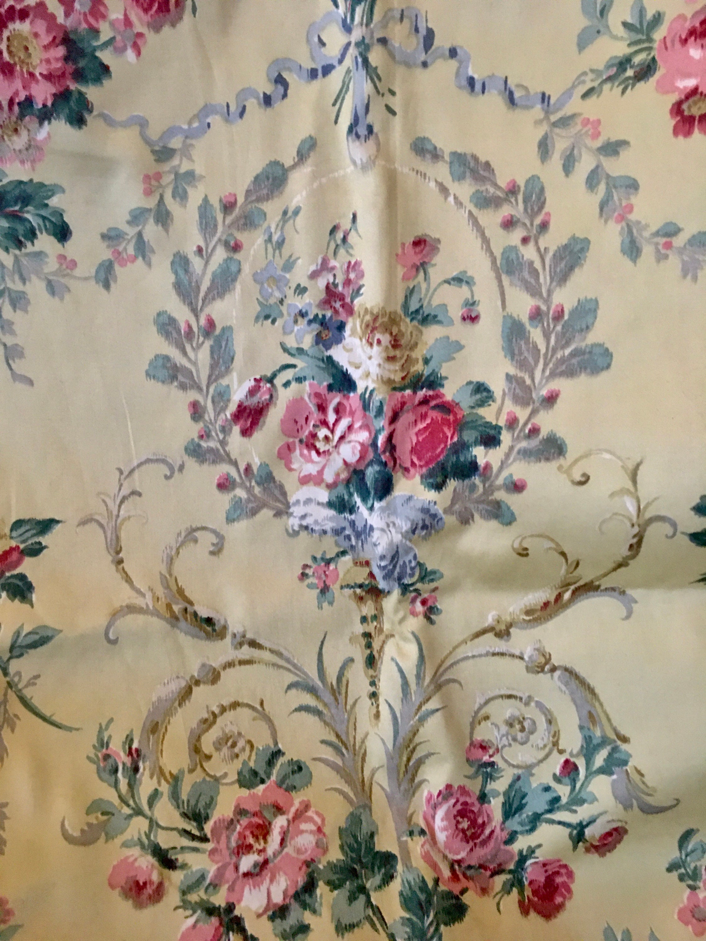 Beautiful Vintage French Roses Floral Garland Cotton Interiors Fabric ...
