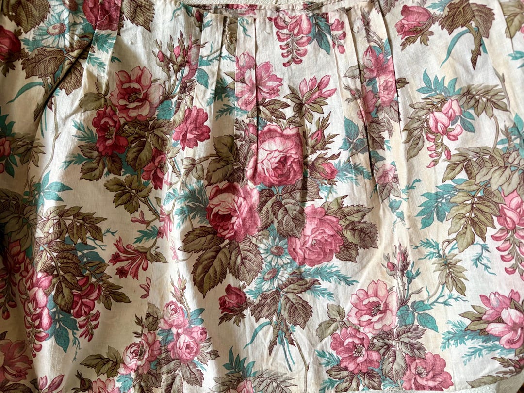 Gorgeous Antique French Cabbage Roses Wisteria Daisy Cotton Fabric ...
