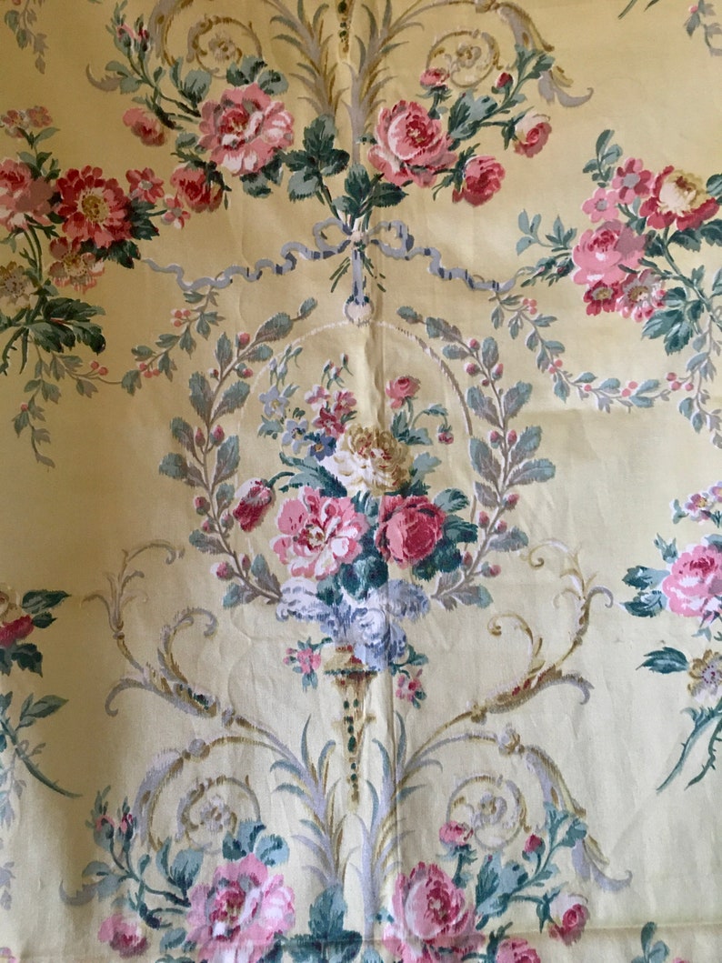 Beautiful Vintage French Roses Floral Garland Cotton Interiors Fabric ...